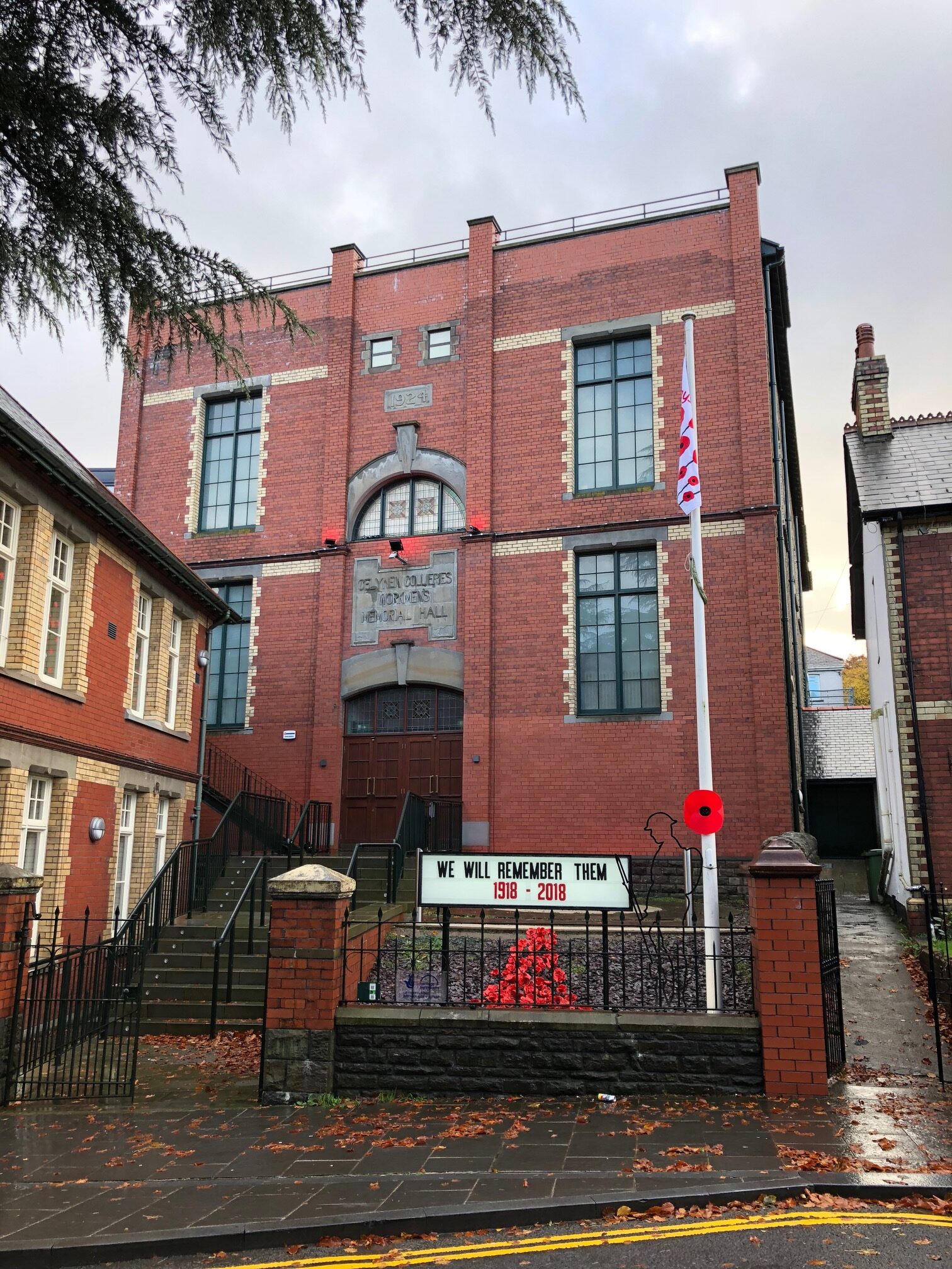 The Heritage Hiker’s Guide to Newbridge – Heritage Hiker